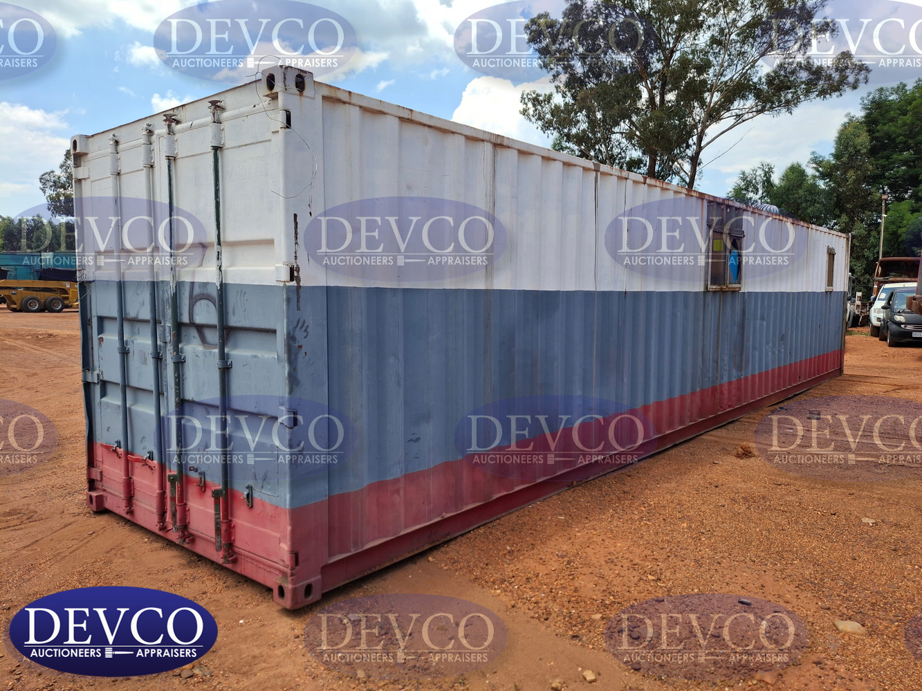 12m Container (White/Grey) | Devco Auction