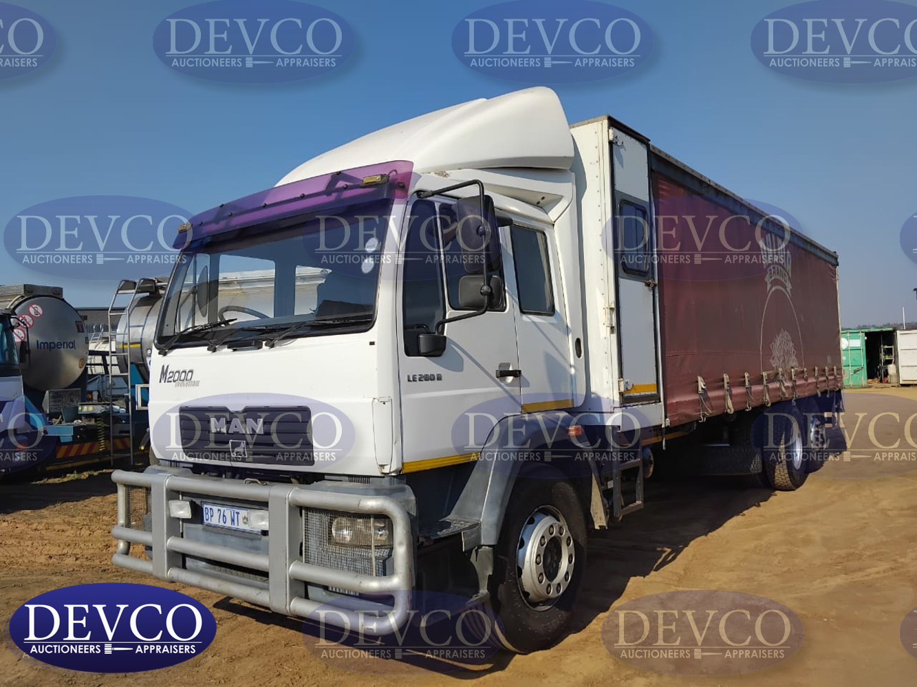 2002 MAN LE26-280 Tautliner Truck | Devco Auction